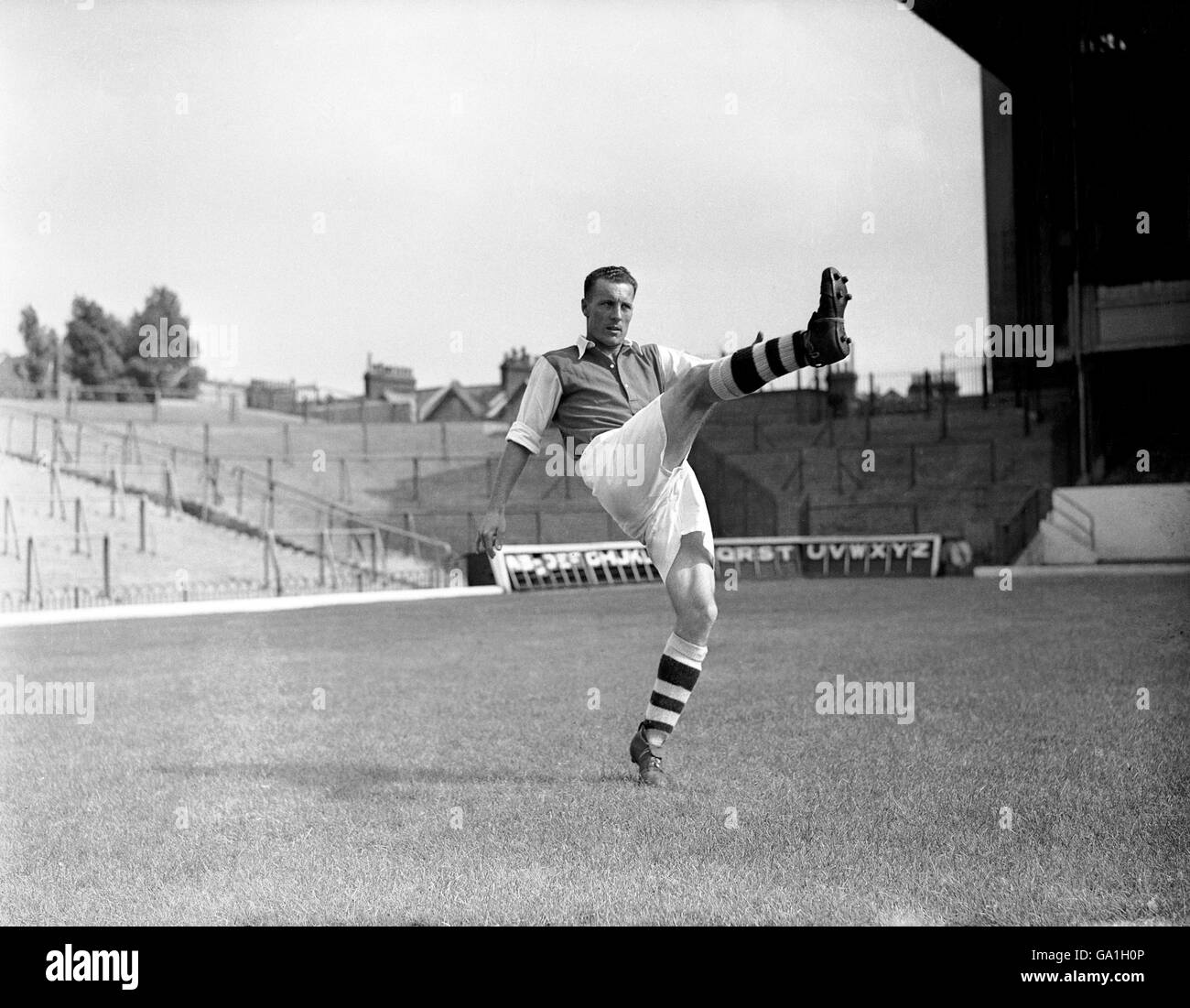 Roper Black and White Stock Photos & Images - Alamy