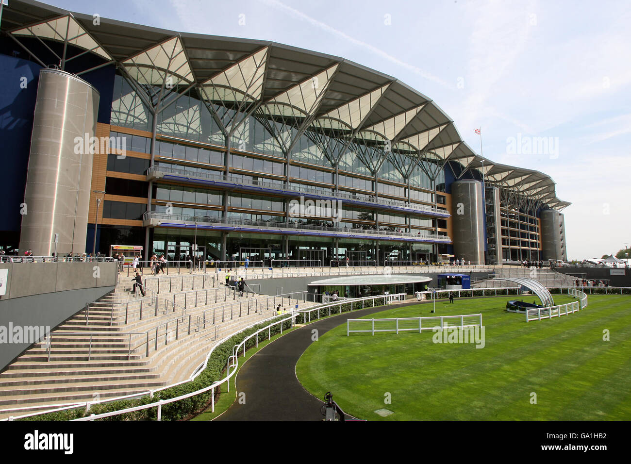 A view main grandstand ascot racecourse hi-res stock photography and ...