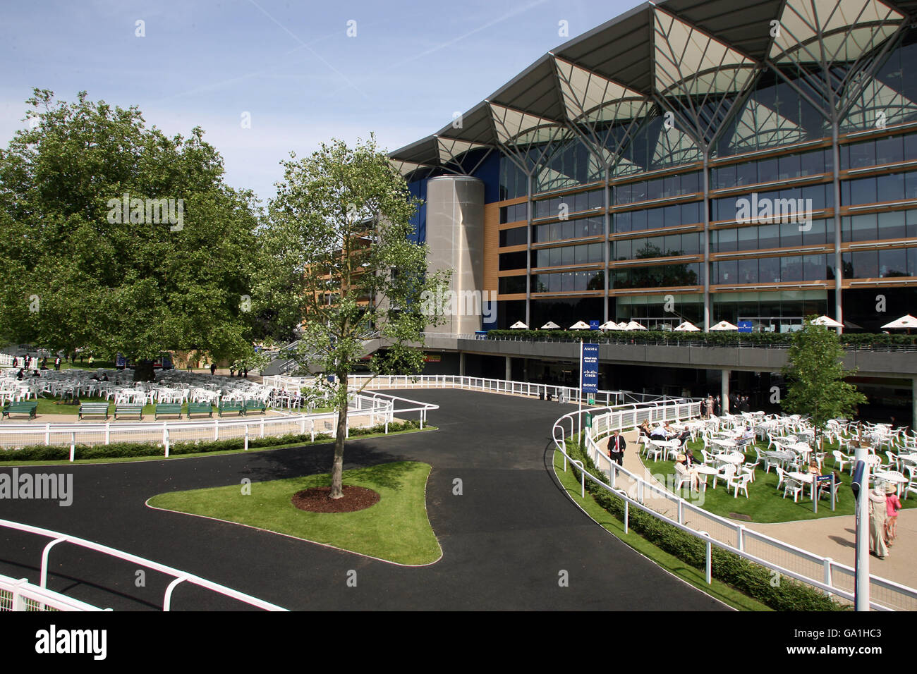 A view main grandstand ascot racecourse hi-res stock photography and ...