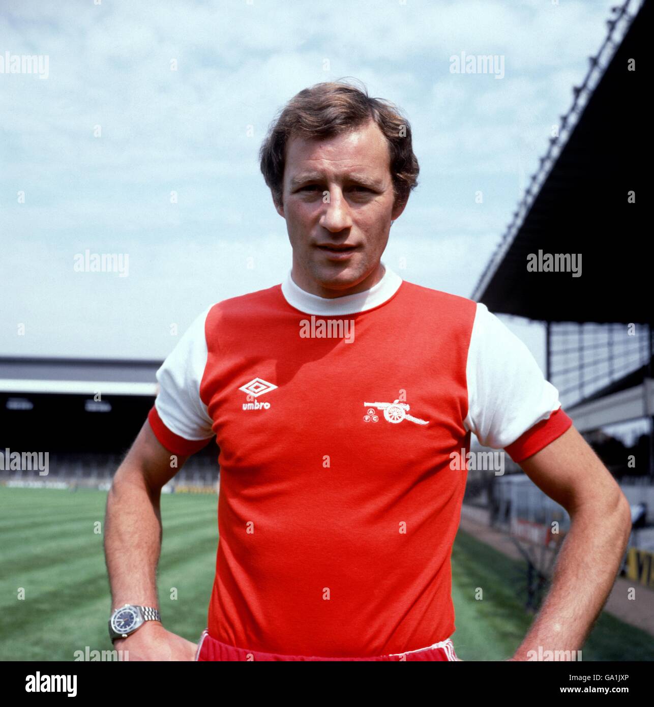 Football terry neill hi-res stock photography and images - Alamy
