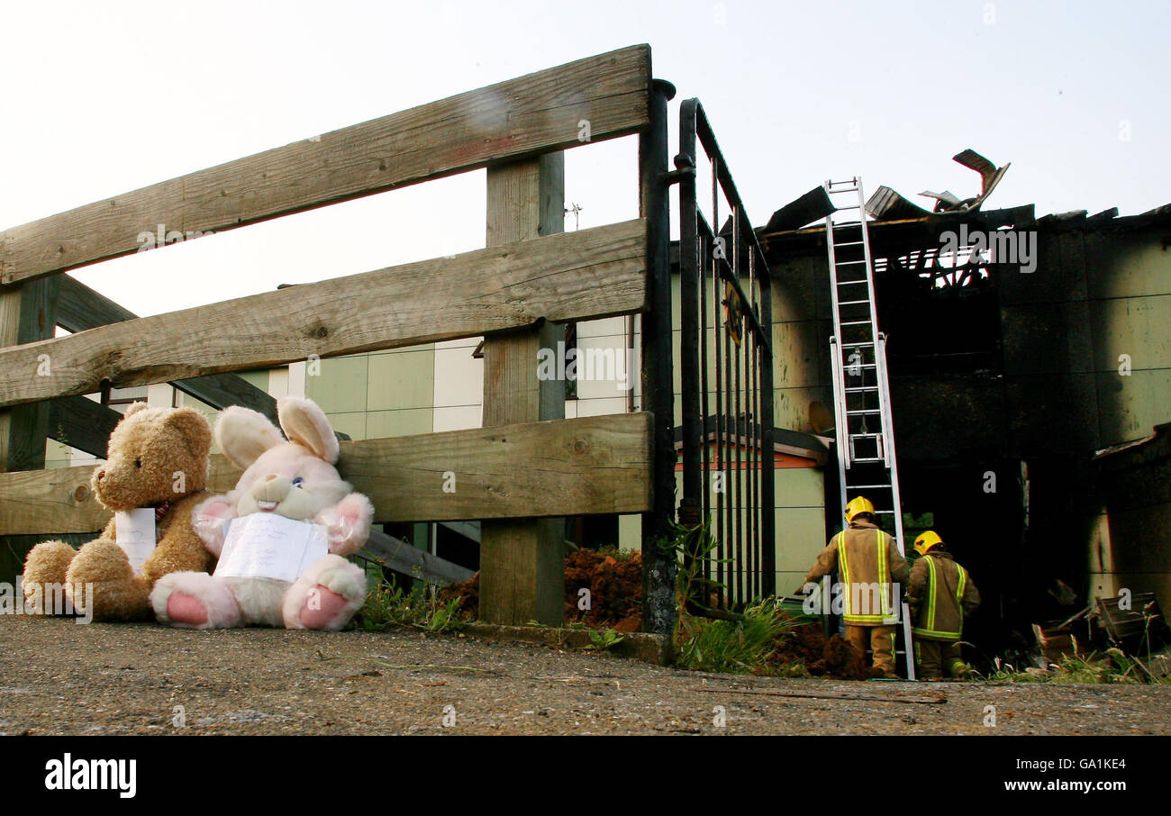Child teddies hi-res stock photography and images - Alamy