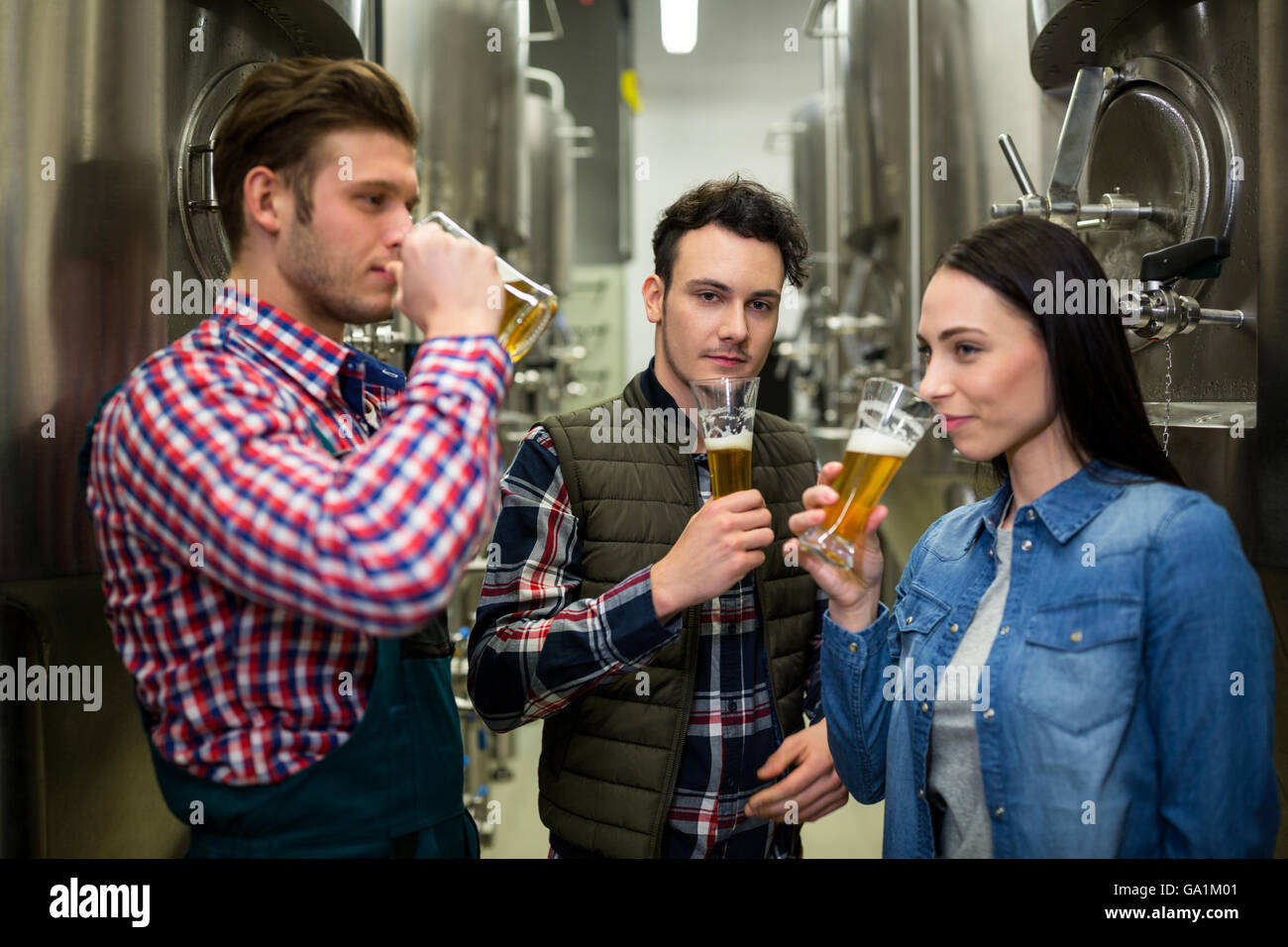 Beer brewery factory hi-res stock photography and images - Alamy