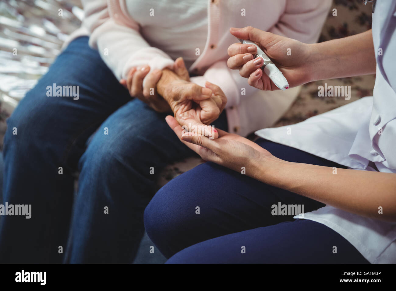 Diabetes patient nurse hi-res stock photography and images - Alamy