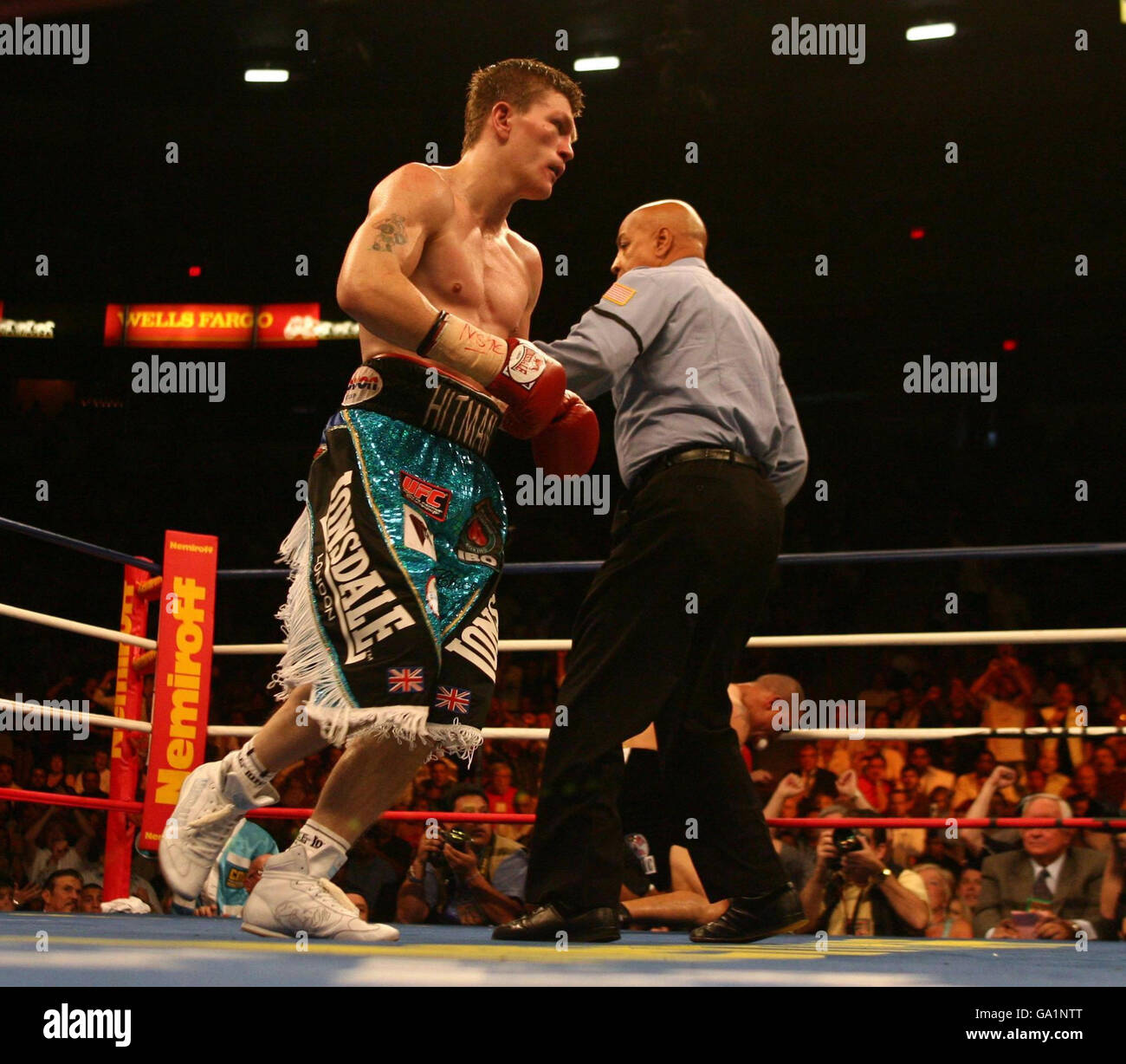 Boxing - Ricky Hatton v Jose Luis Castillo - Light Welterweight - Las ...