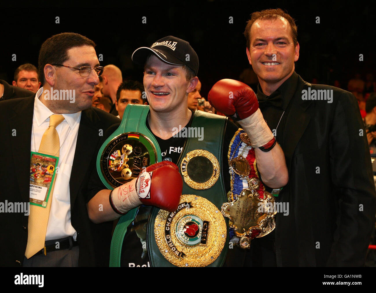 Boxing - Ricky Hatton v Jose Luis Castillo - Light Welterweight - Las ...