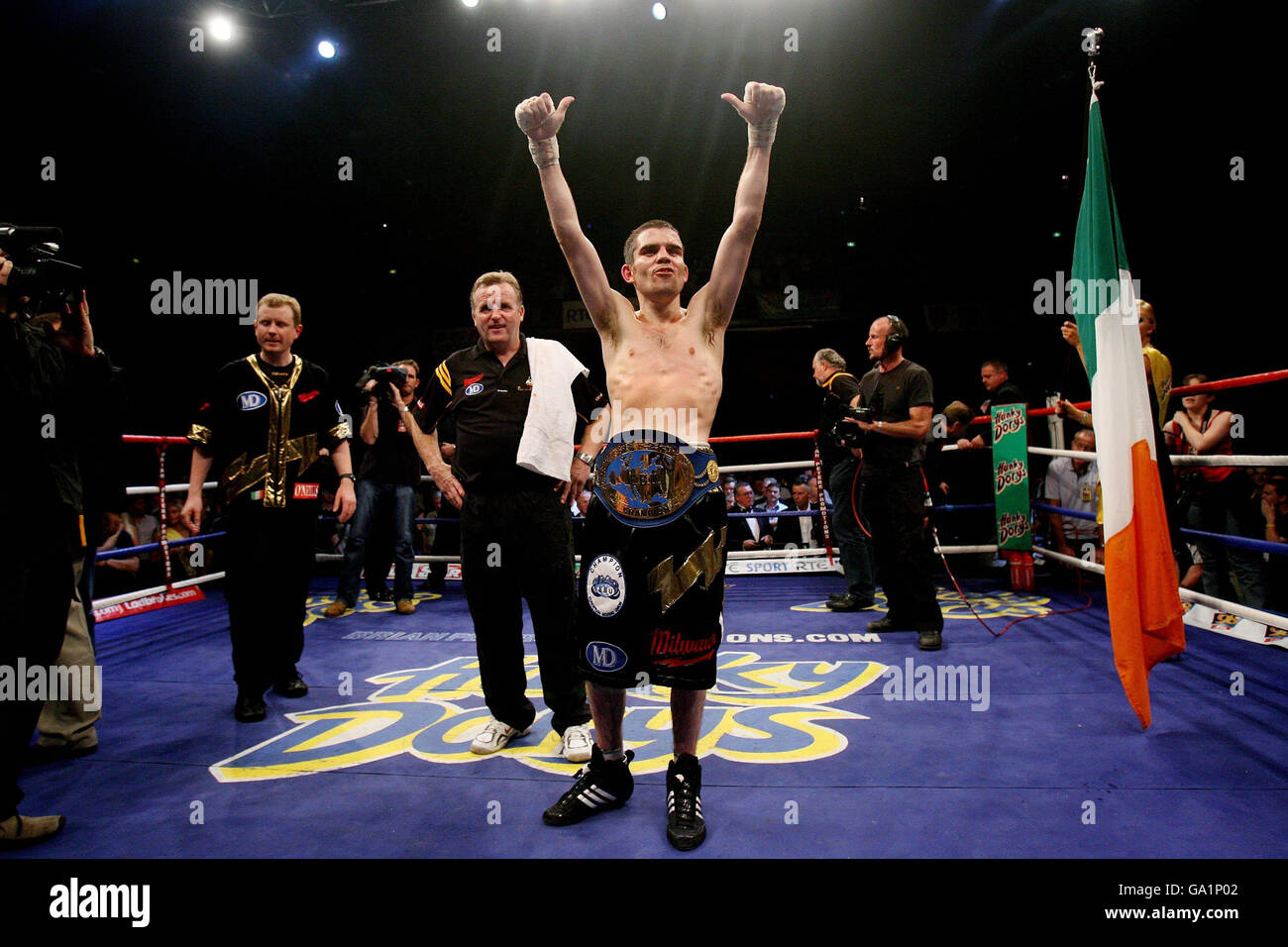 Ireland's Bernard Dunne celebrates after beating Norway's Reidar ...