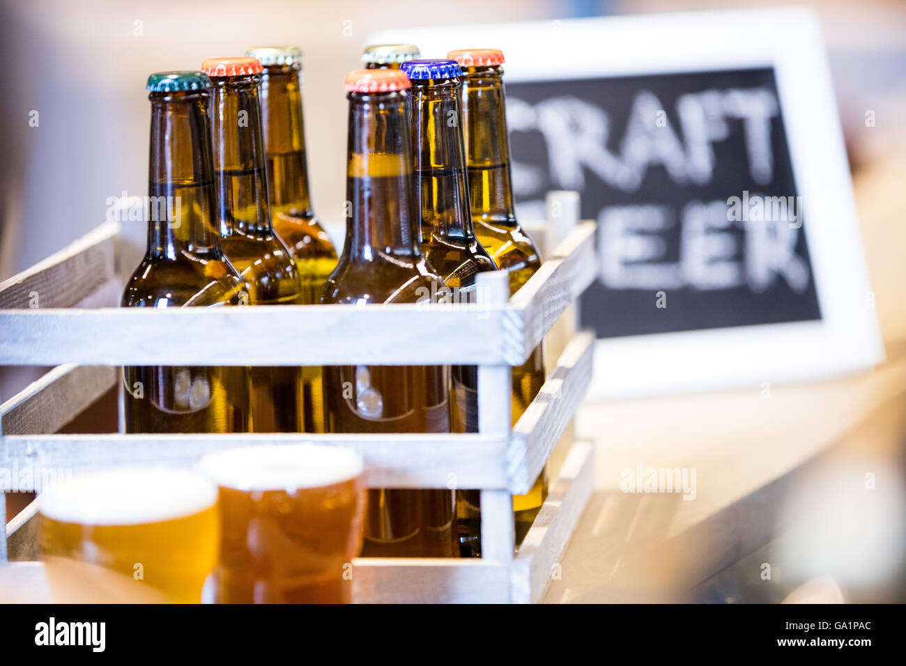 Beer crate hi-res stock photography and images - Alamy