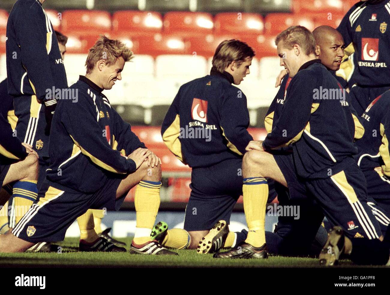 International Soccer - Sweden training - Old Trafford Stock Photo - Alamy