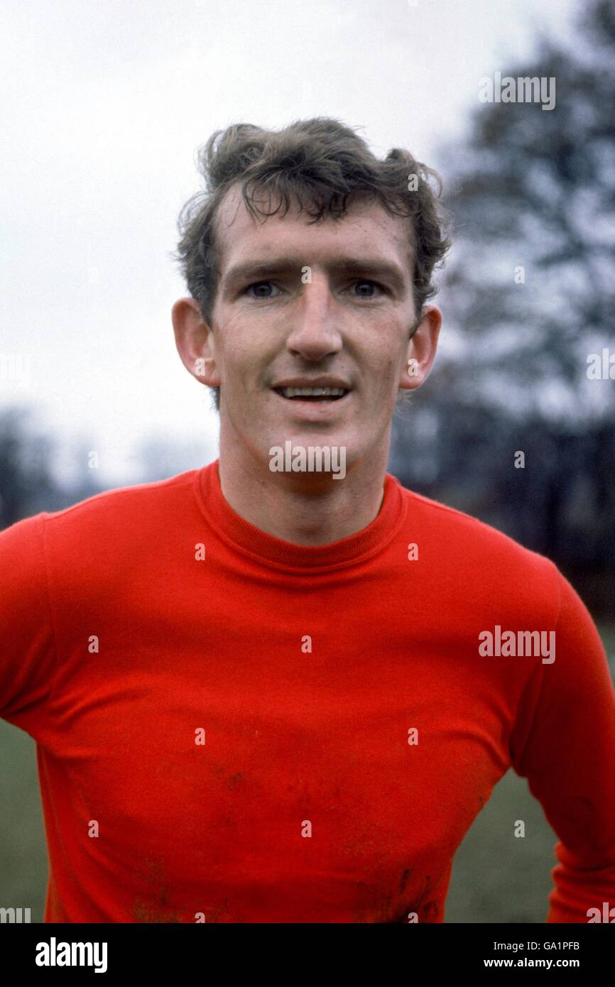 Alex stepney man utd hi-res stock photography and images - Alamy