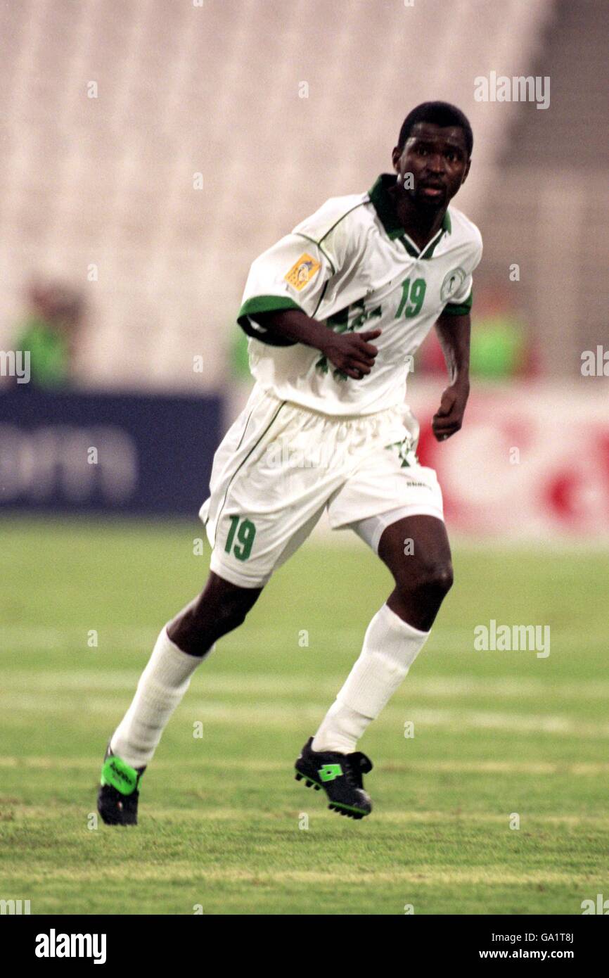 Soccer - Asian Cup Lebanon 2000 - Saudi Arabia v Japan. Hamzah Idris ...