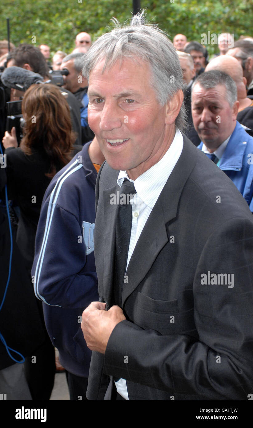 Manager and former footballer Chris Nichols arrives for Derek Dougan's ...