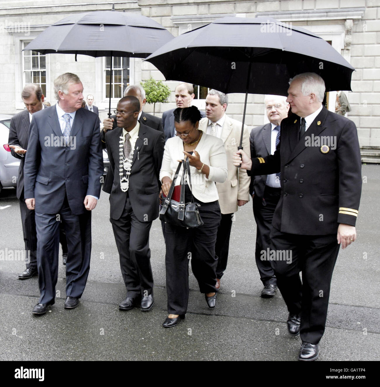 Rotimi adebari second left hi-res stock photography and images - Alamy