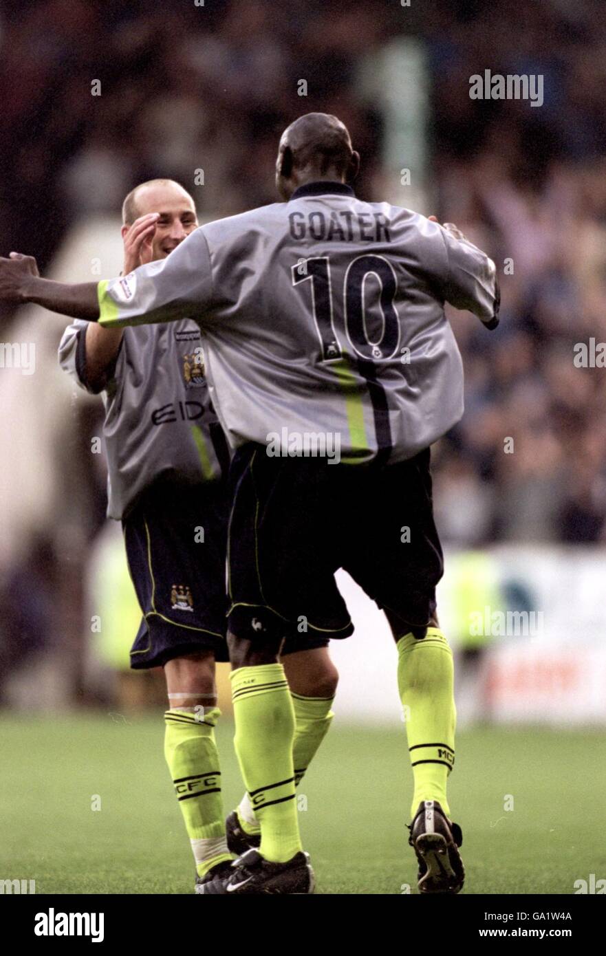 Manchester City's Shaun Goater (r) celebrates his goal with teammate ...