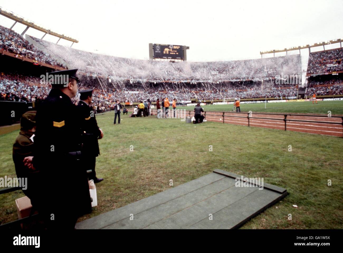 Soccer world cup argentina 78 final argentina v holland hi-res stock ...