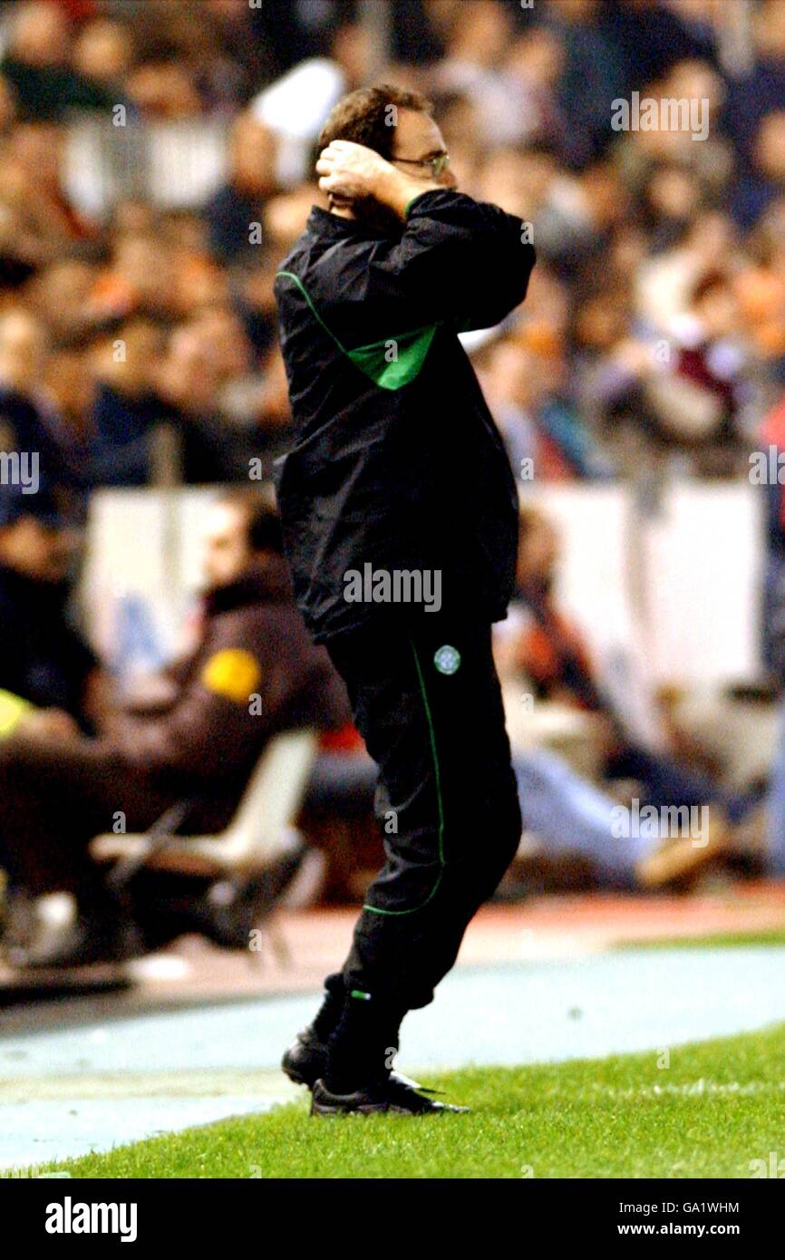 Celtic's manager Martin O'Neill shows his emotion's during the game ...
