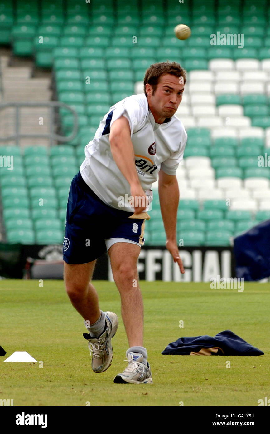 Cricket kent 2007 twenty 20 cup hi-res stock photography and images - Alamy