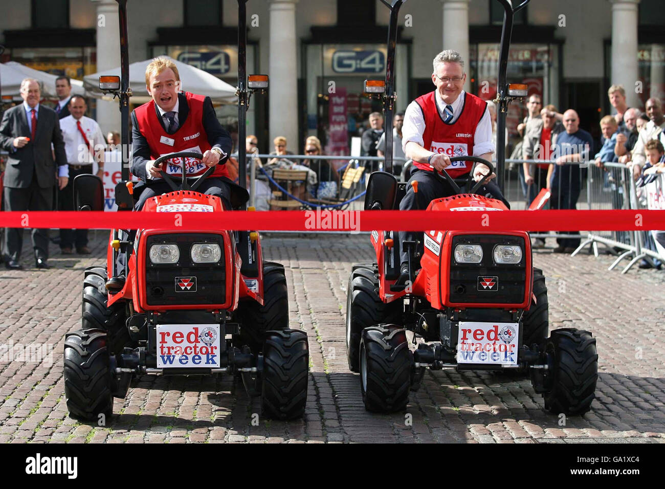 Red tractor scheme hi-res stock photography and images - Alamy
