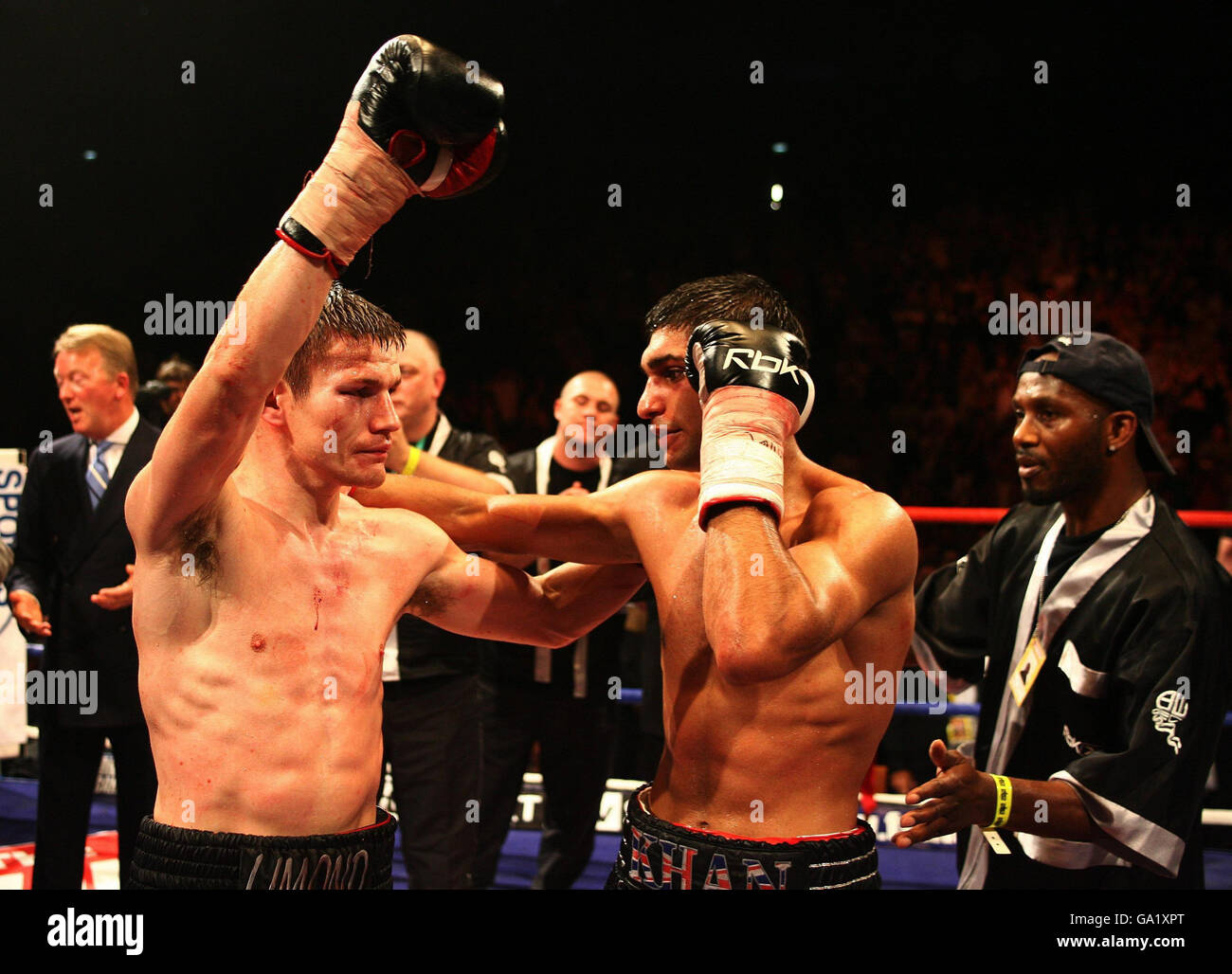 Scotland's Willie Limond congratulates England's Amir Khan after the ...