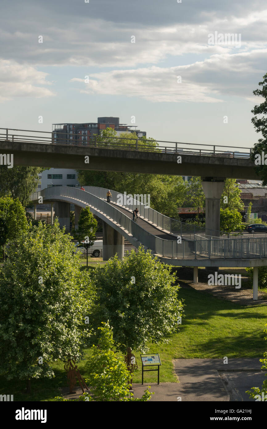 Over carriageway path hi-res stock photography and images - Alamy