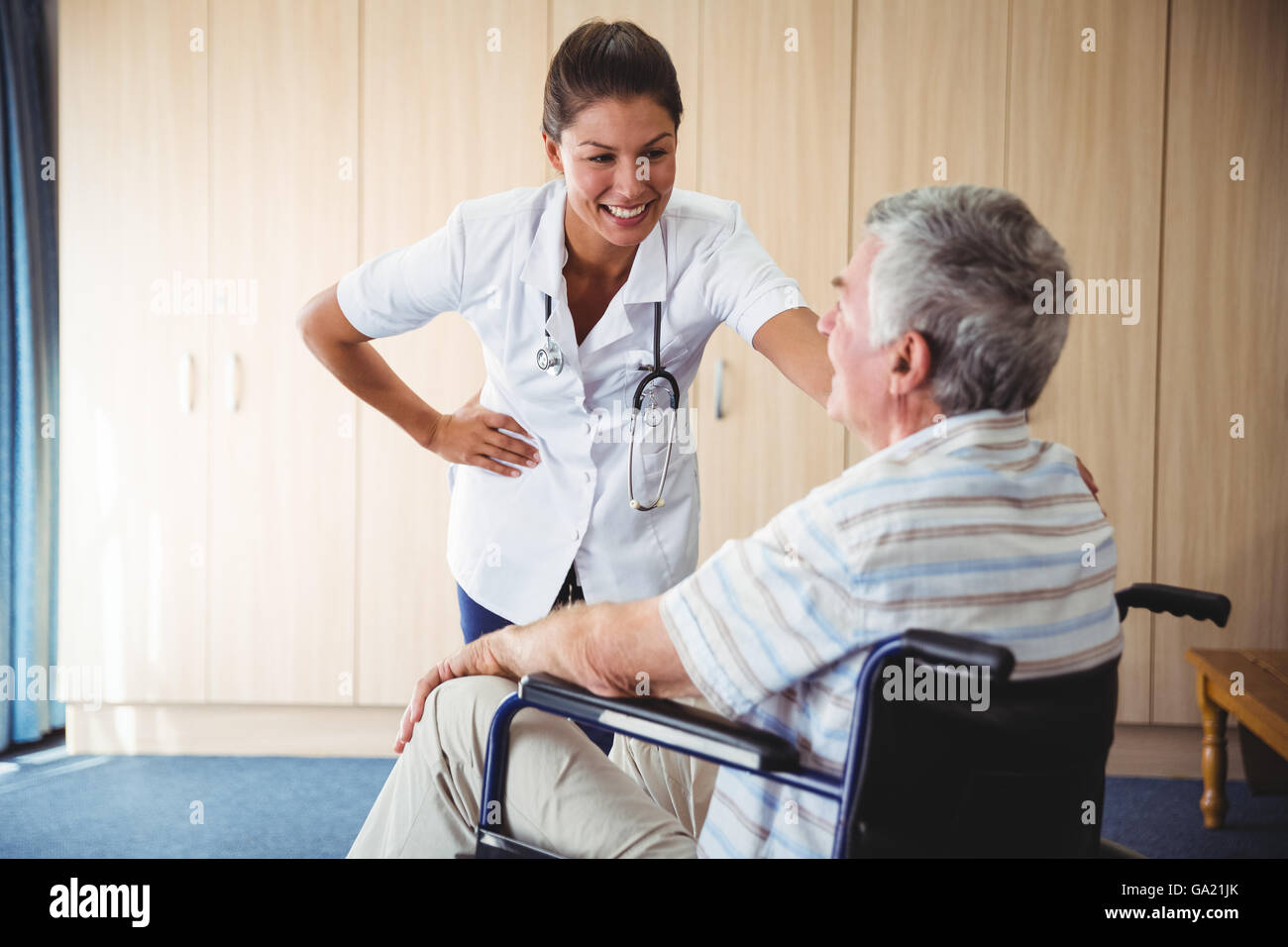 Happy nurse and patient hi-res stock photography and images - Alamy
