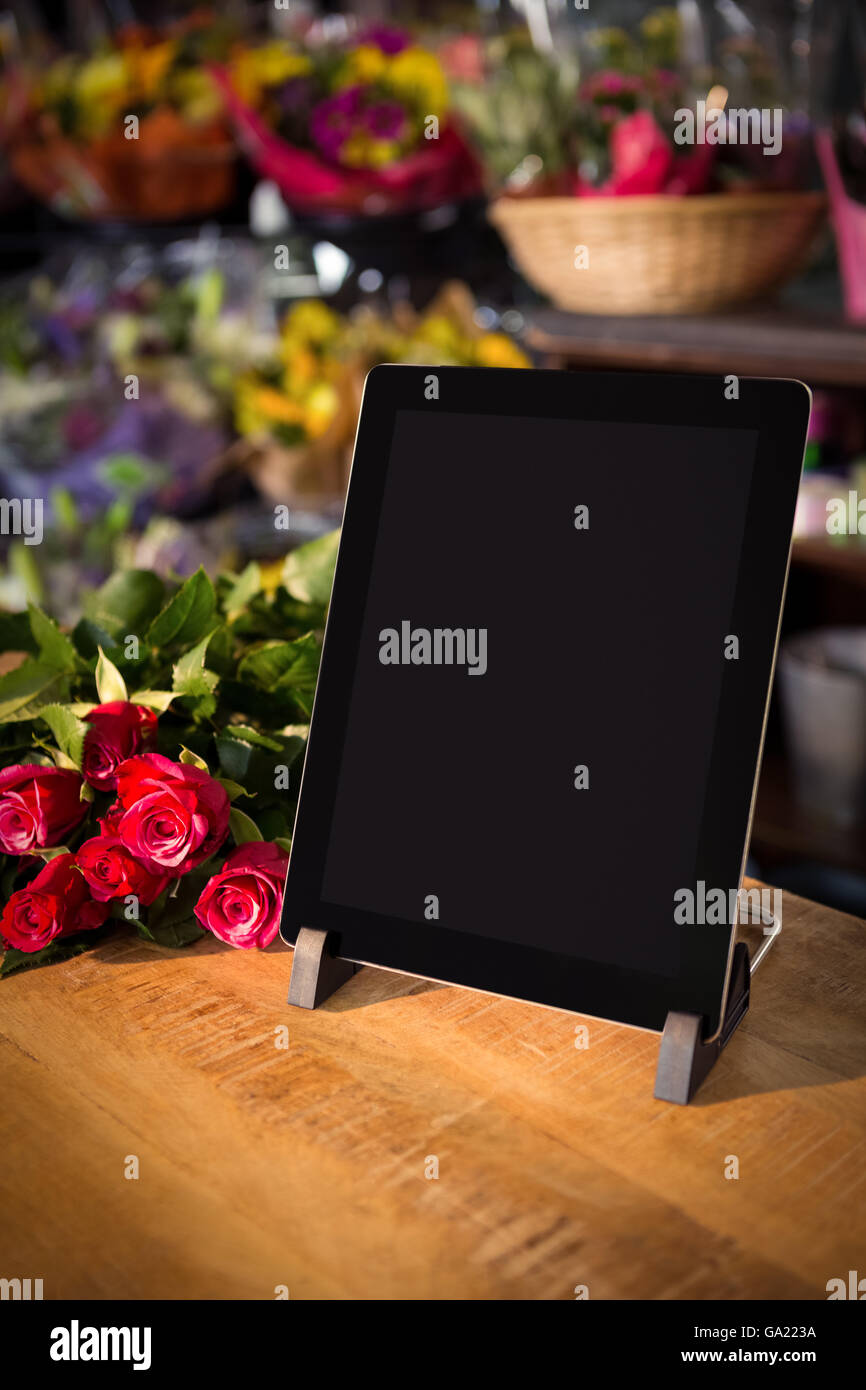 Tablet roses on table hi-res stock photography and images - Alamy