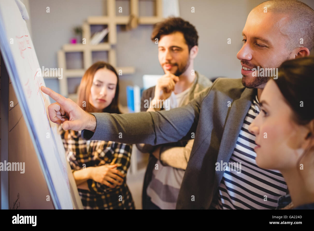 Office teamwork board chart hi-res stock photography and images - Alamy