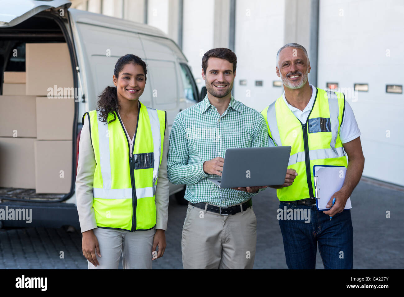 Industrial workers smiling face hi-res stock photography and images - Alamy