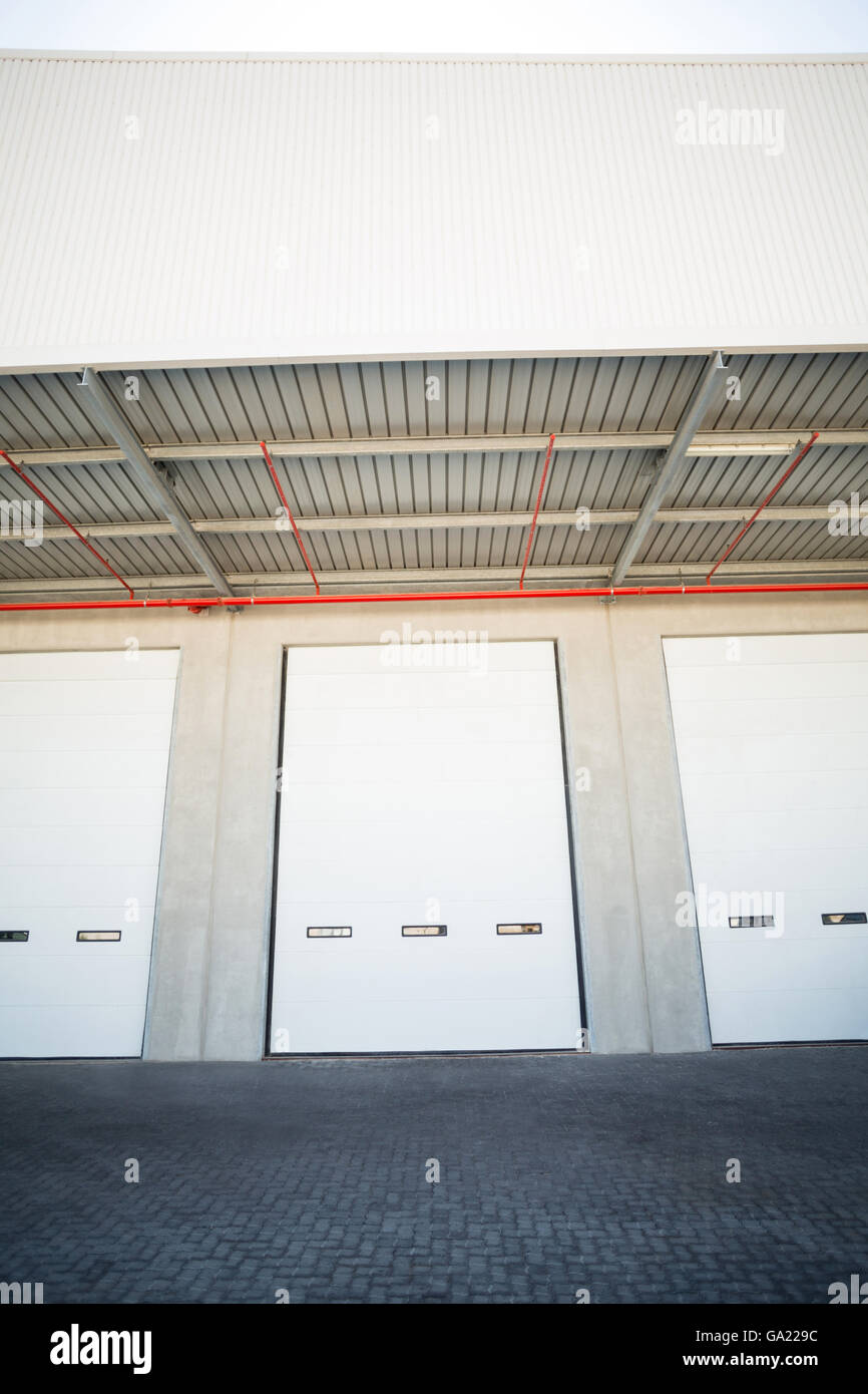 Logistic warehouse gates hi-res stock photography and images - Alamy