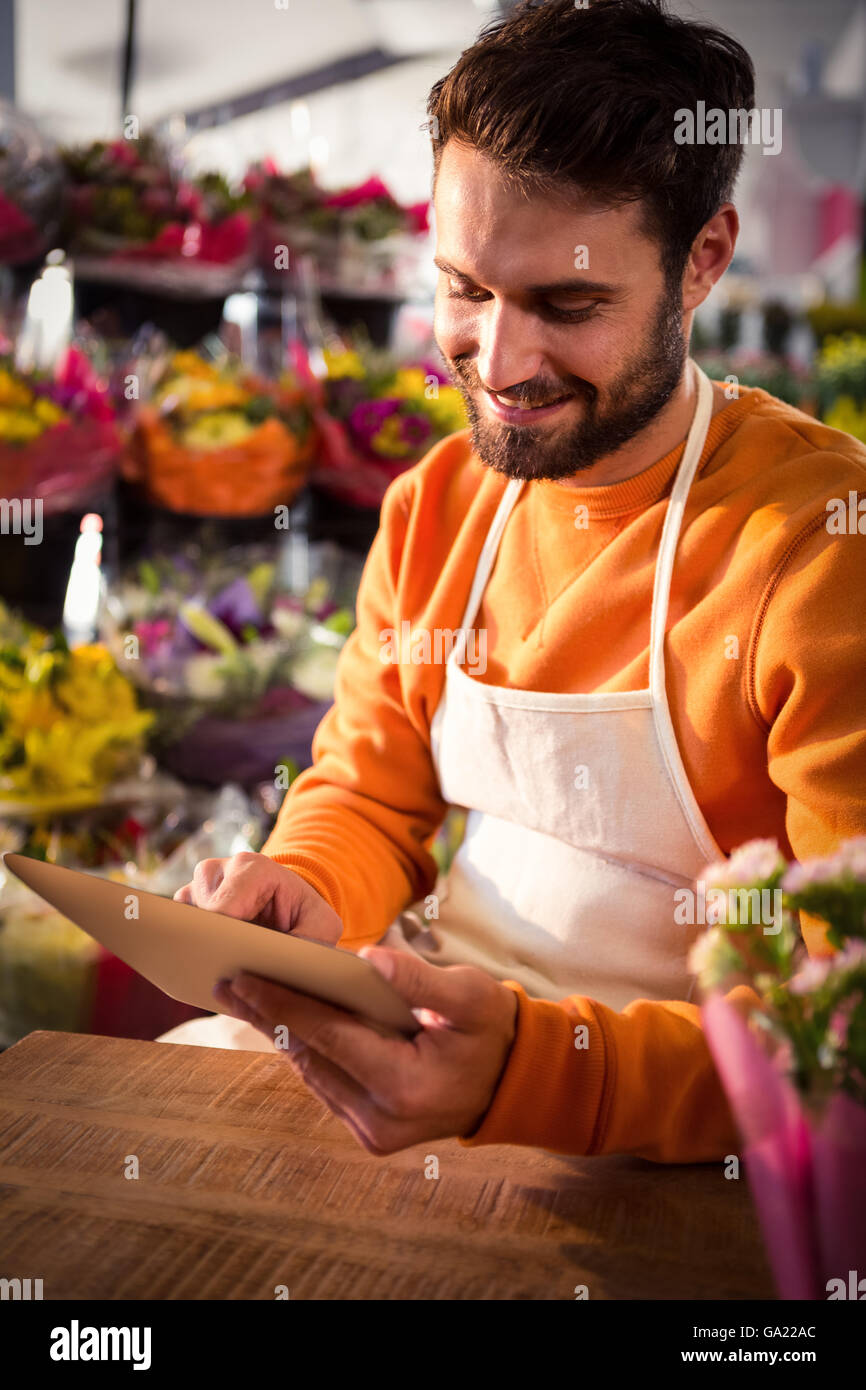Male florist holding digital hi-res stock photography and images - Alamy