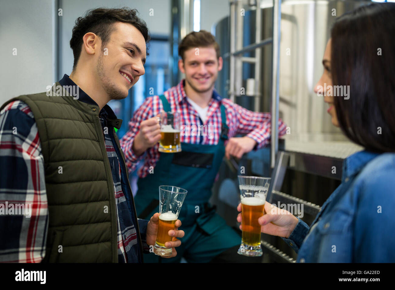 Beer factory staff hi-res stock photography and images - Alamy