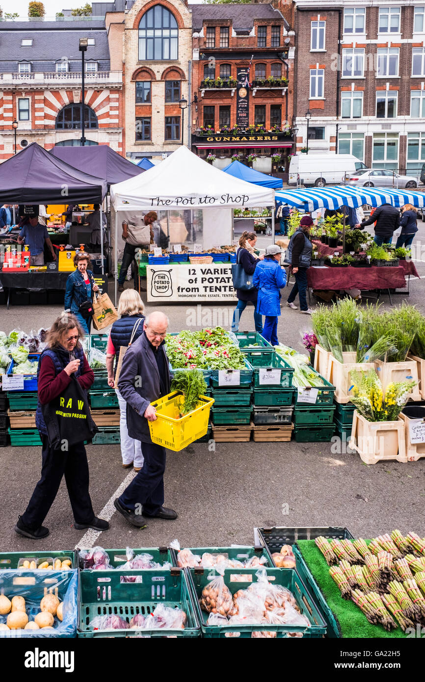 Market for fresh produce london hi-res stock photography and images - Alamy