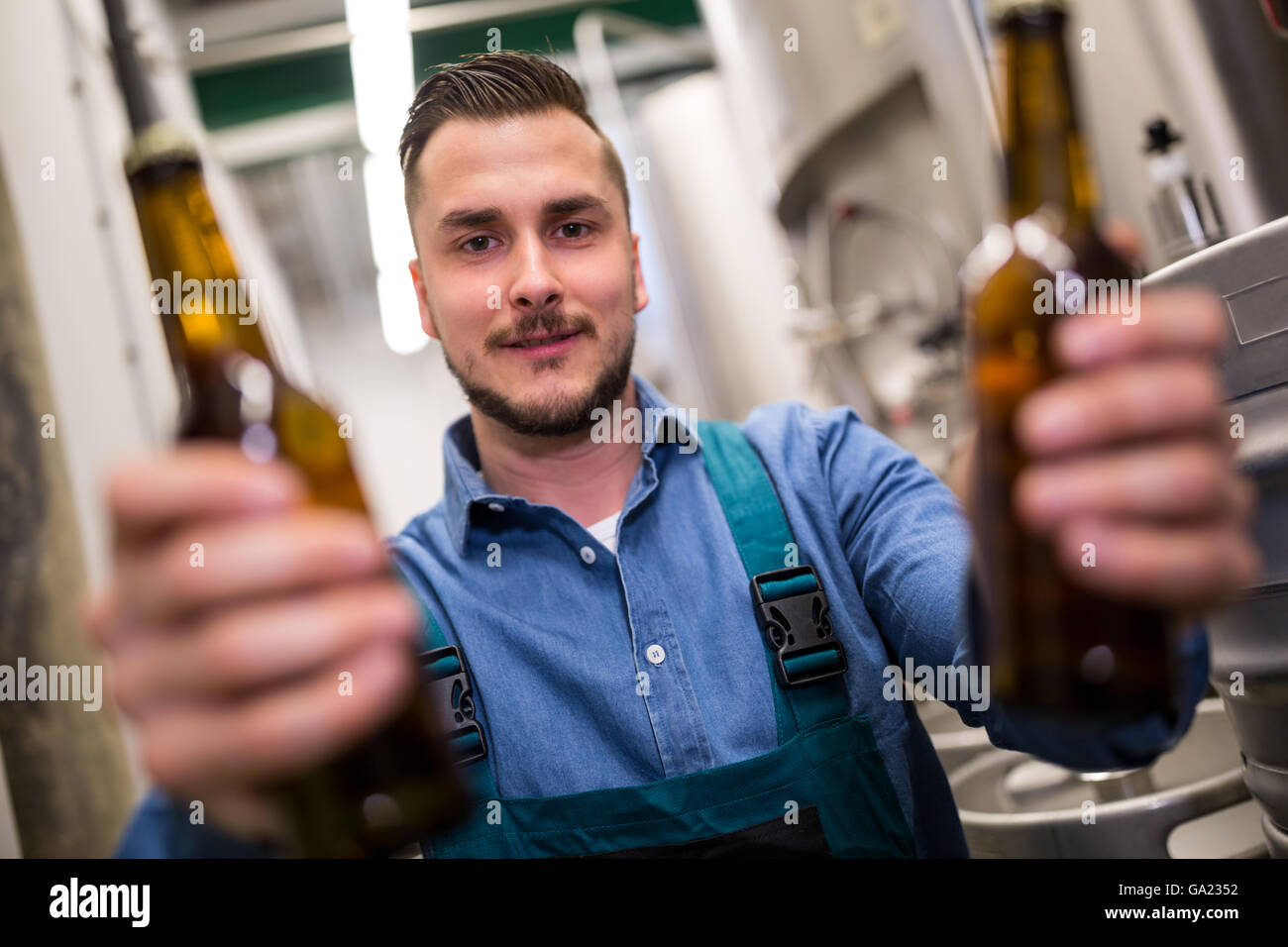 Beer factory bottle hi-res stock photography and images - Alamy