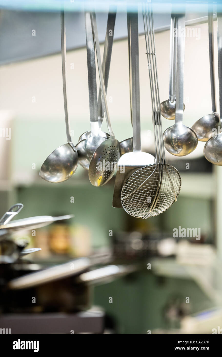 Hanging utensils hi-res stock photography and images - Alamy