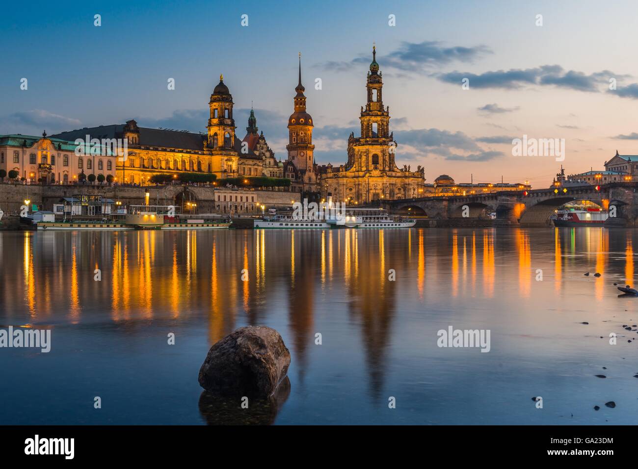 Dresden waterfront hi-res stock photography and images - Alamy