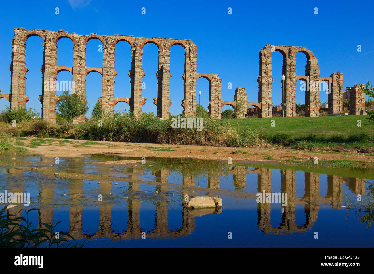 Merida, Los Milagros Aqueduct, Los Milagros Roman aqueduct , Aqueduct ...