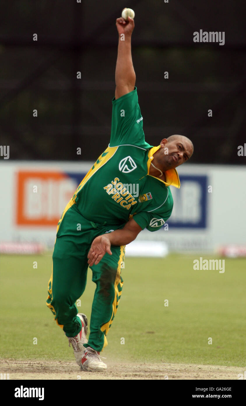 Vernon philander ball hi-res stock photography and images - Alamy