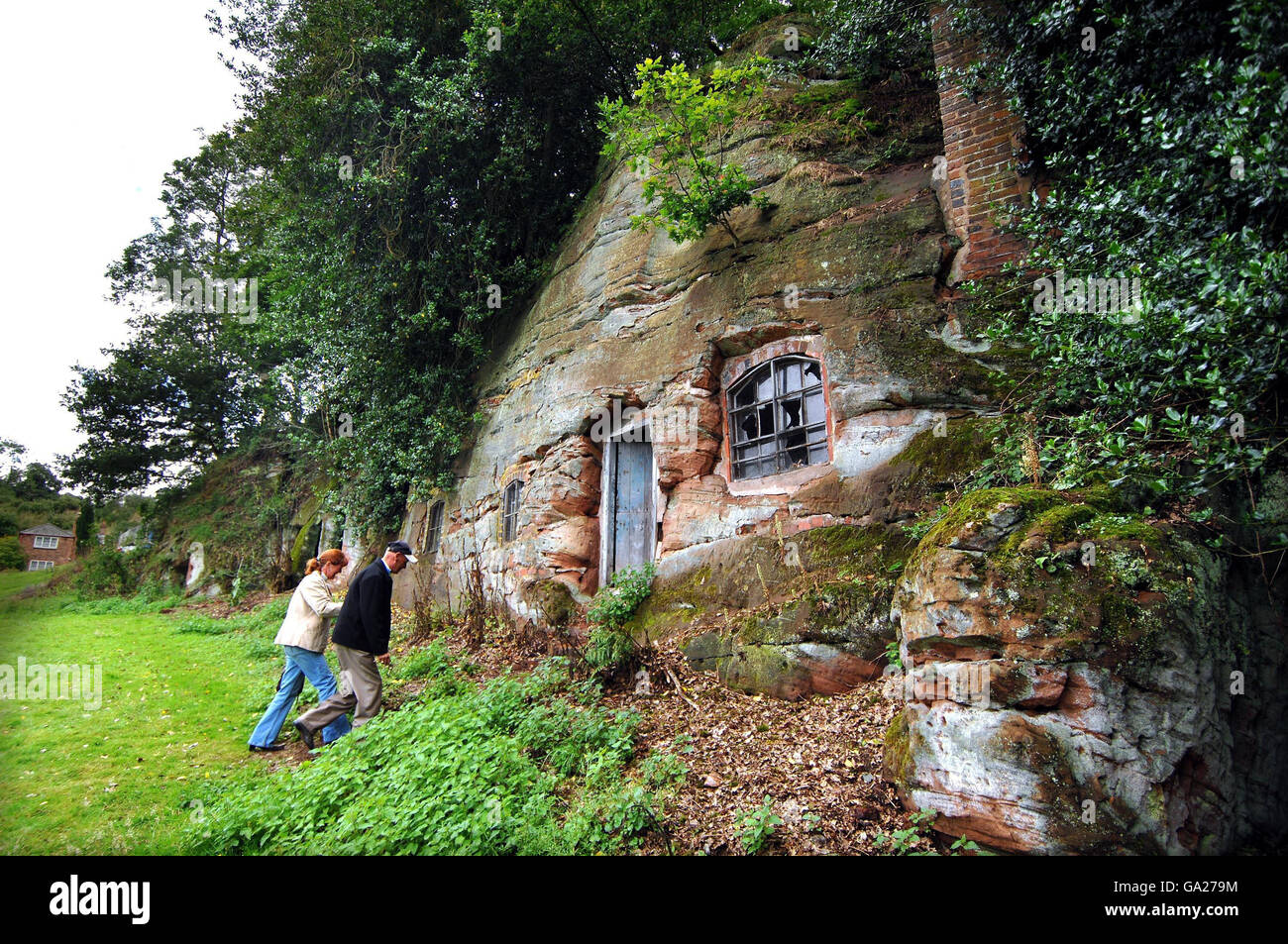 'Cave' home for sale. 25,000 on Wednesday Stock Photo - Alamy