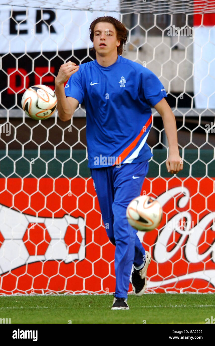 Football netherlands full length stock warm up hi-res stock photography ...