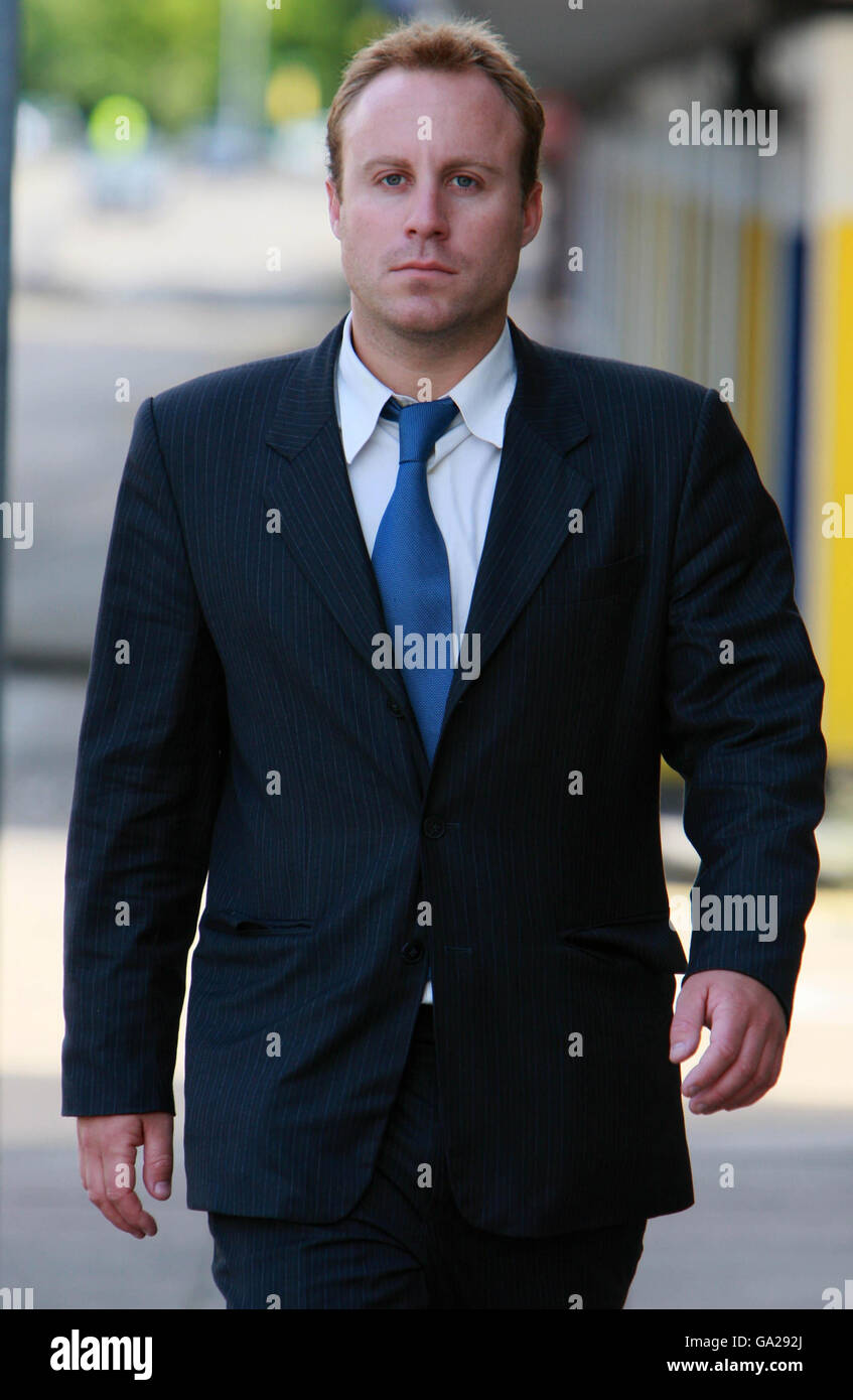 Man 'held photographer down at gunpoint' Stock Photo - Alamy