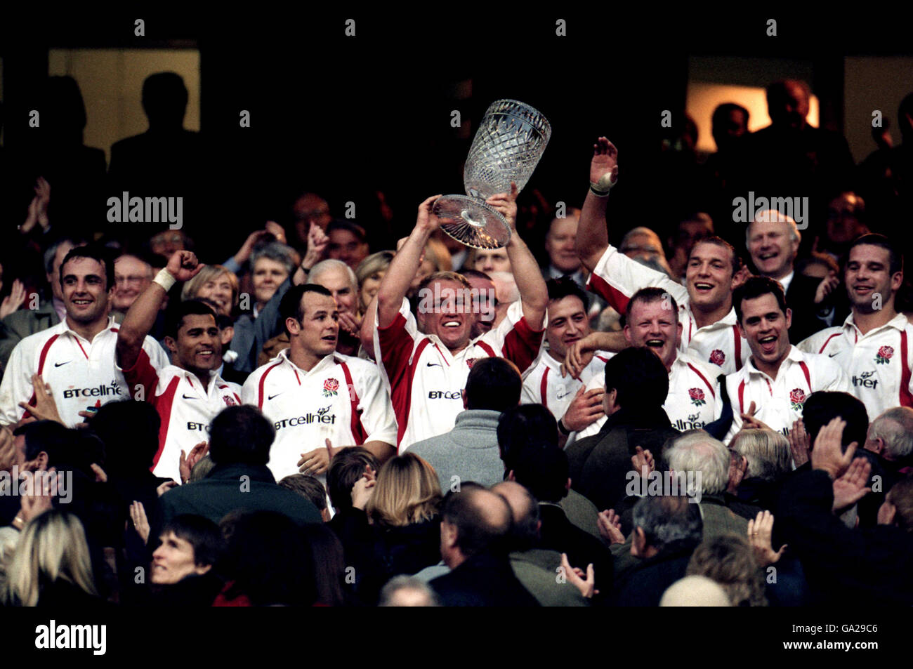 Englands neil back lifts the cook cup hi-res stock photography and ...