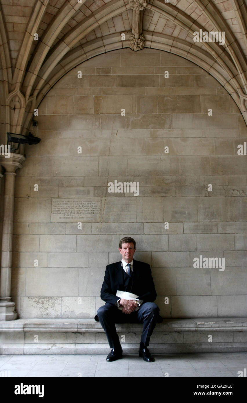 Lord peel poses photograph st hi-res stock photography and images - Alamy