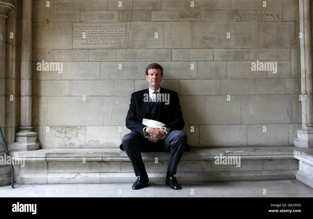 Lord peel poses photograph st hi-res stock photography and images - Alamy