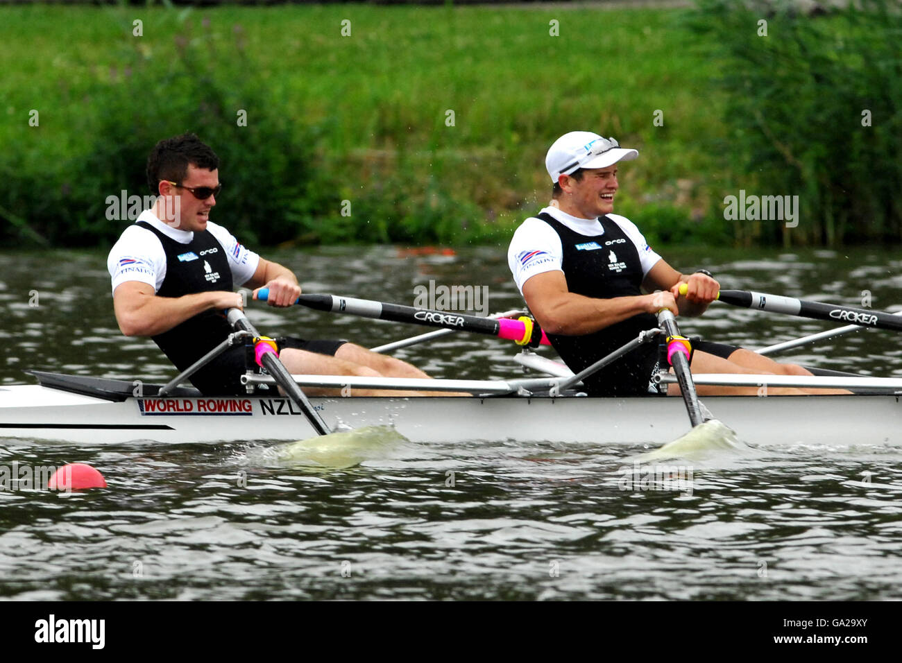 New Zealand's Joseph Sullivan (l) and Nathan Cohen (r) during the men's ...