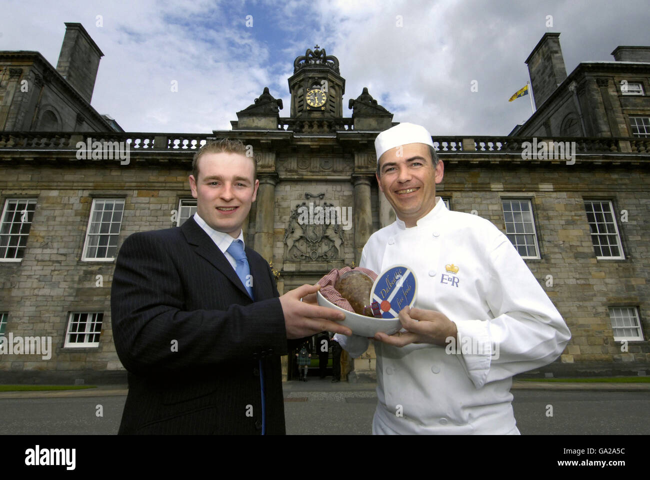 Royal chef mark flanagan queen hi-res stock photography and images - Alamy