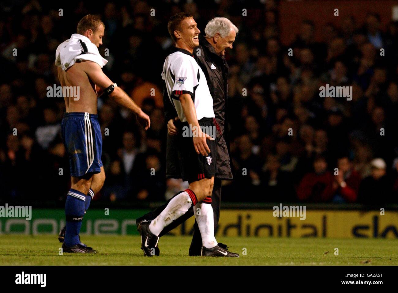 Newcastle's manager Bobby Robson and Fulham's former Newcastle player ...