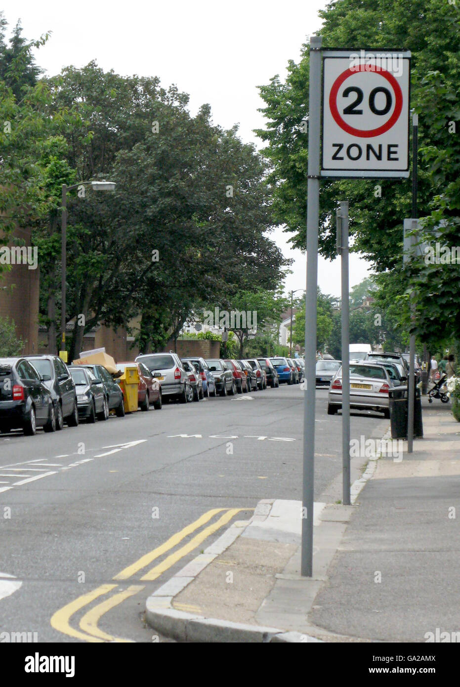 Generic stock picture of a 20 miles per hour (mph) zone in East Dulwich ...