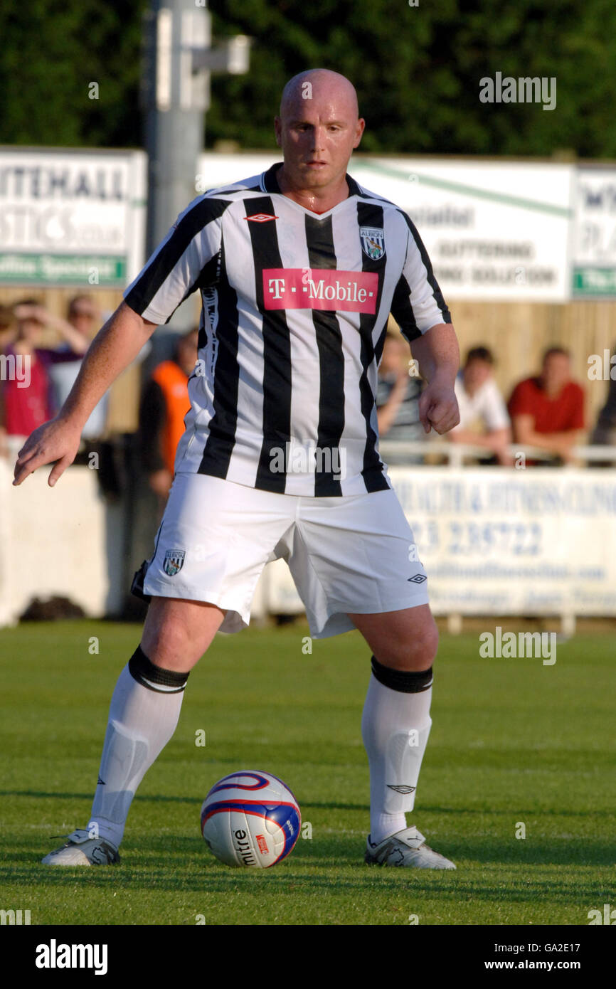 West bromwich albions john hartson hi-res stock photography and images ...