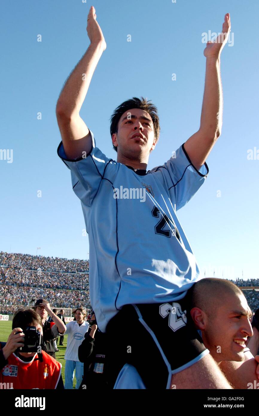 International Soccer - World Cup 2002 South American/Oceania Playoff ...