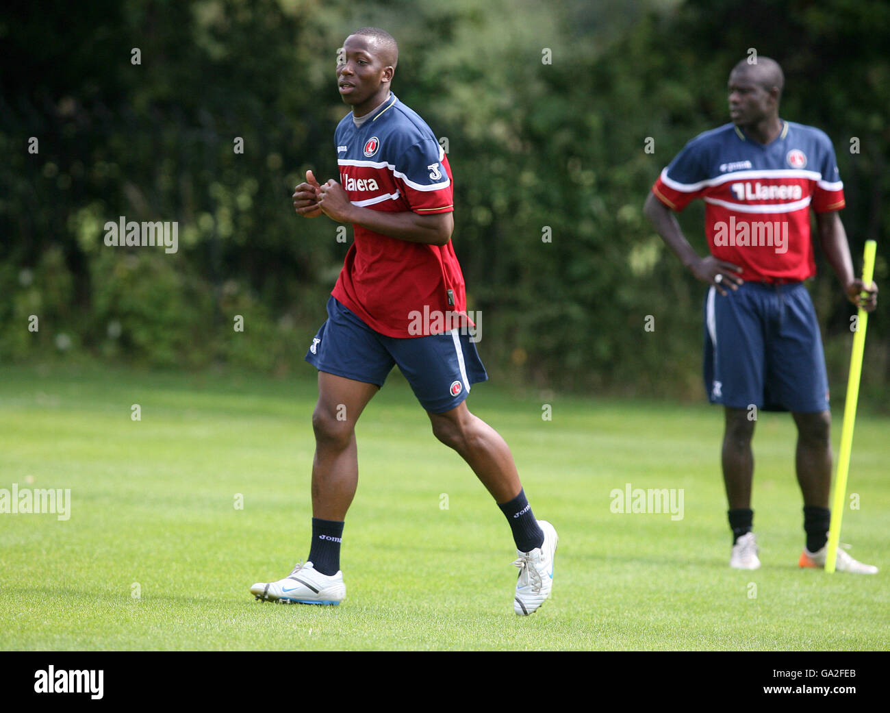 Charlton athletics chris dickson during training hi-res stock ...