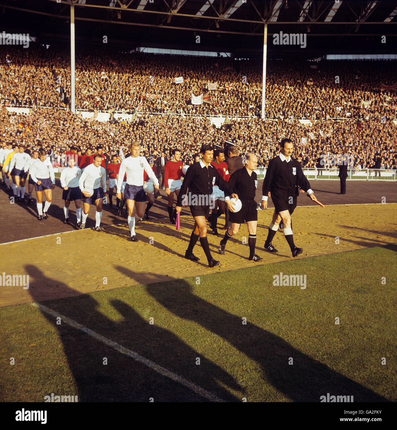 1966 world cup final tunnel High Resolution Stock Photography and ...